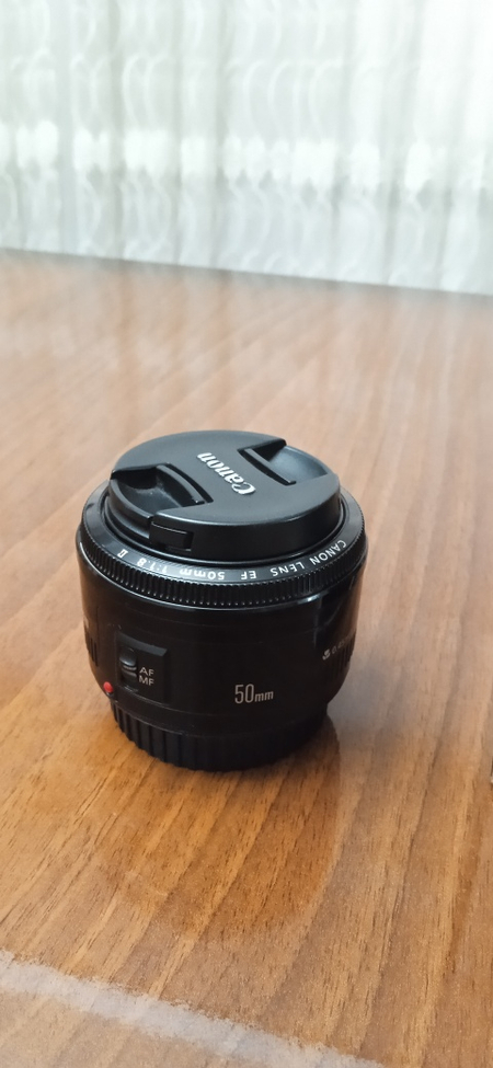 Canon LENS EF 50mm 1:1.8 obyektiv sotiladi