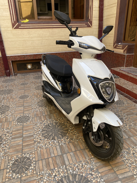 Elektro skuter moped