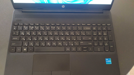 Hp laptop i3-11th gen 256GB SSD/8GB DDR4/15.6