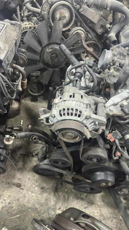 Mitsubishshi v6 matorla keldi