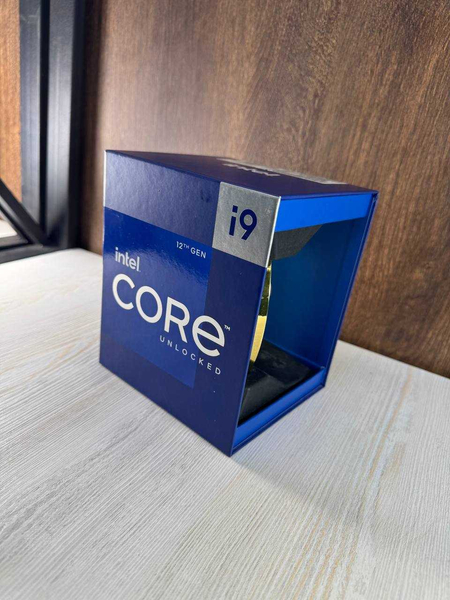 Intel i9 12900K + ASUS ROG MAXIMUS HERO Z690 + DDR5 32GB 5600MHz
