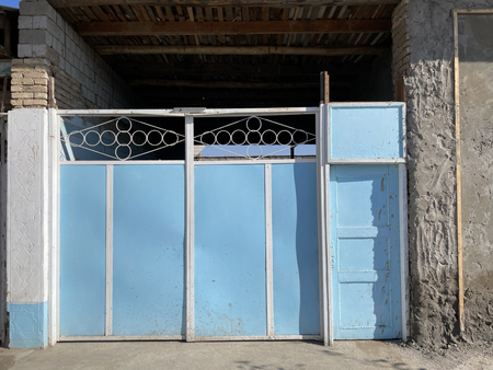 Darvoza sotiladi narxi kelishiladi