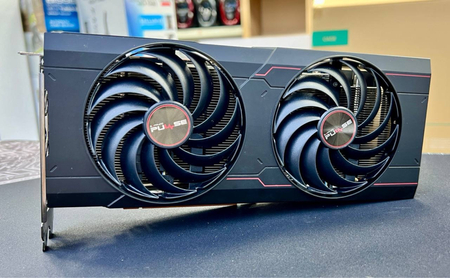 Продается видеокарта б/у PULSE AMD Radeon™ RX 6700 XT