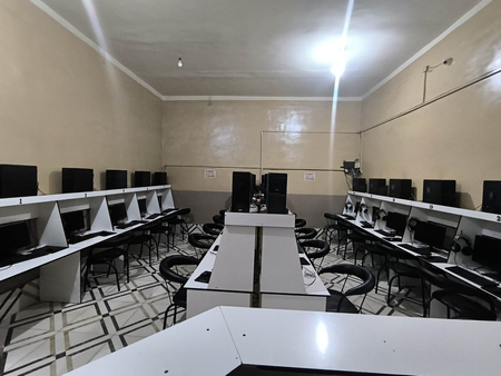 Kopyuterlar sotiladi Game Club