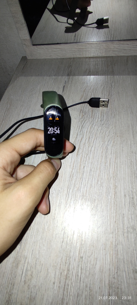 Продам Mi band 5