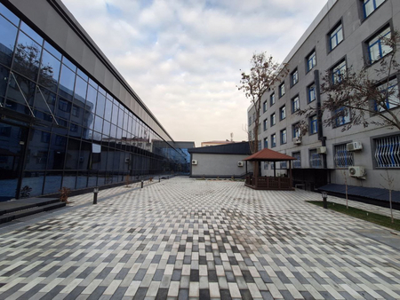 Бизнес учун (Ер майдони 34 сотик, Бинолар умумий майдони 5481 м.кв)