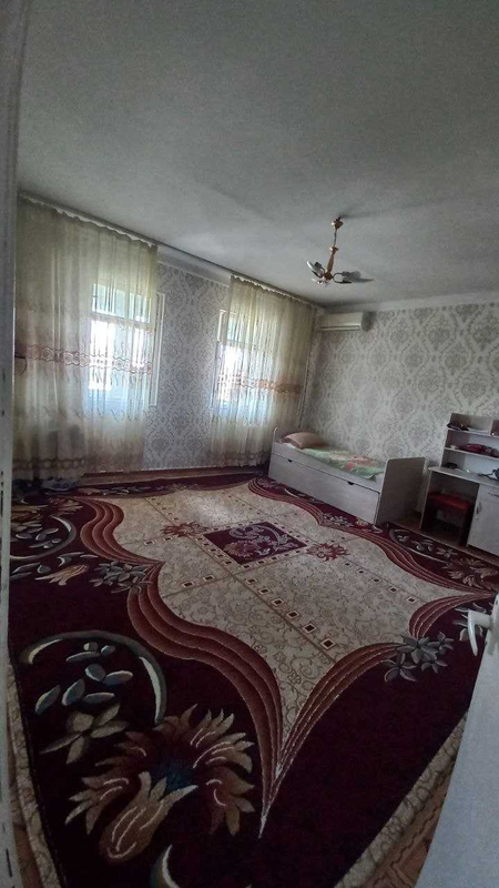 Продается квартира авиасозлар Кадышева 1/6/9 42м²