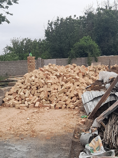Шебен, клинец, блуга, пишган,хом гишт, кампот, строй мусор.