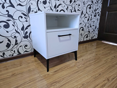 ПРОДАМ Тумба / Кофейный столик на ножках из Pinterest. Состояние НОВОЕ