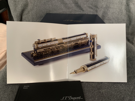 Шариковая ручка S.T Dupont Orient Express