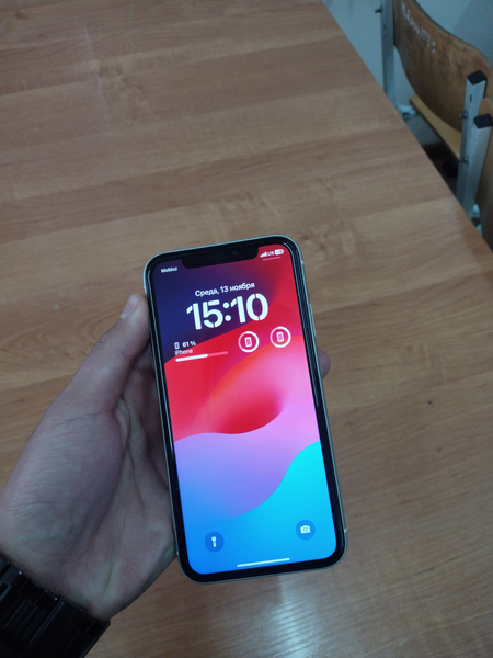 Iphone11 сотилади 128 гб