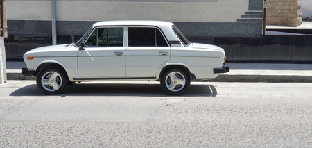 Vaz2106 sotiladi