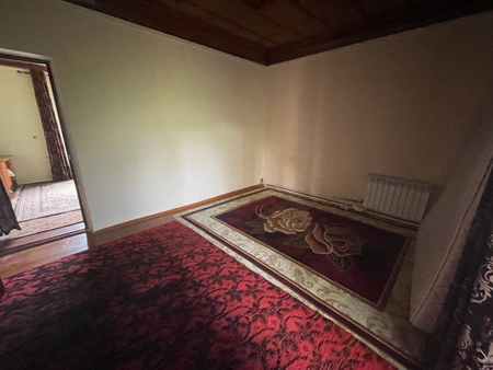 Zangiota buzsuvda hovli sotiladi