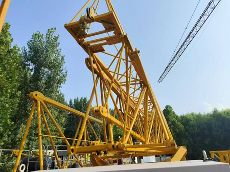 ZOOMLION WA7015-10 balandligi 60m strelasi 70m 10tonnalik bqwenniy kra