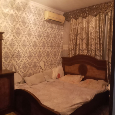 dom sotiladi surochni sergili straitelda 2 xona 4 xona qilingan 72 kva