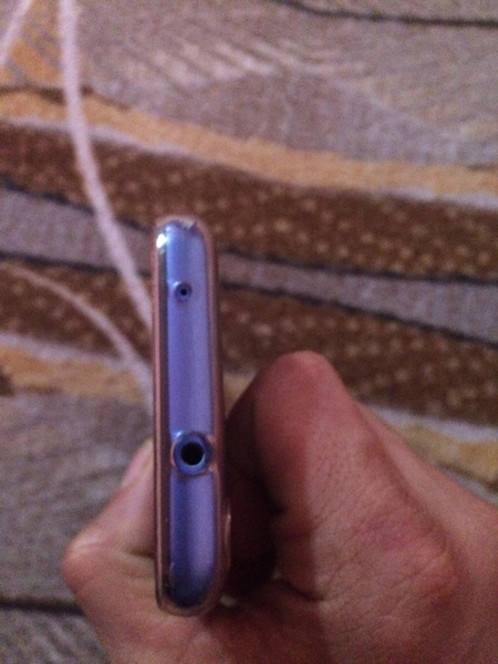Redmi 7 A xamma joyi yaxshi ishlaydi narxini kelishamiz