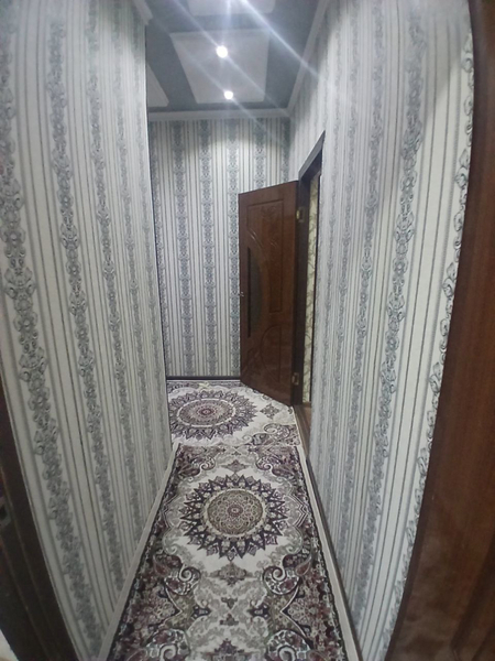 Jar Ariq 15 uy 9 qavatli uyninig 9 qavatida 2-xona 59 kv.m srochna