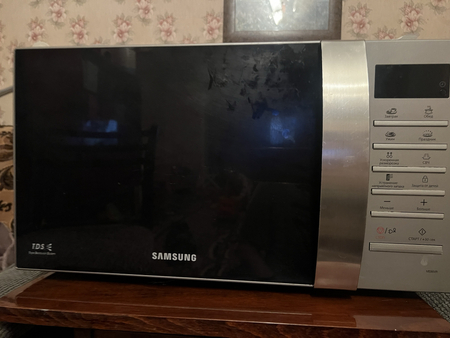 Продам микровалновку samsung