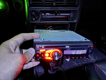 Продам мафон Jvc indonesia KD-R326 Bt