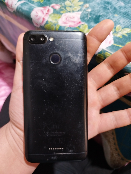 Red mi 6  б/у состояние рабочий