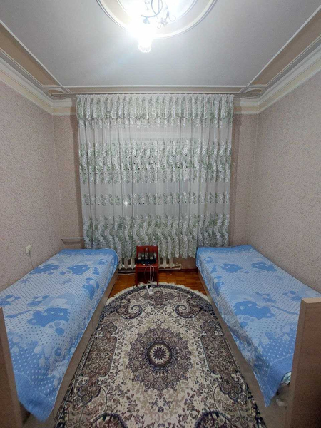 Продается 4-х комнатная квартира на Рисовом базаре