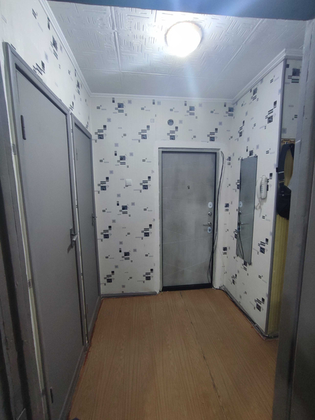 Продаю свою квартиру Юнусабад 19 2/5/9 (бывшее общежитие)