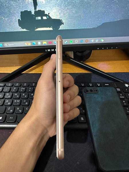 iPhone 8 Plus 64 GB