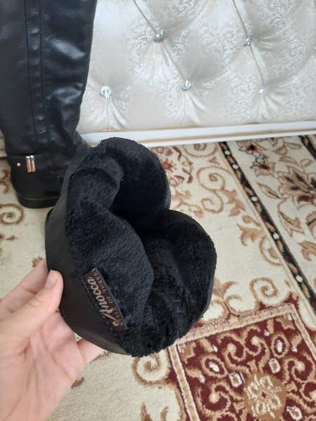 Продам сапожки в идевльном состояние