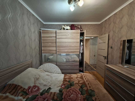 Продаётся уютная квартира в Ташкенте: 3-к.квартира, 3/5 (J3921)