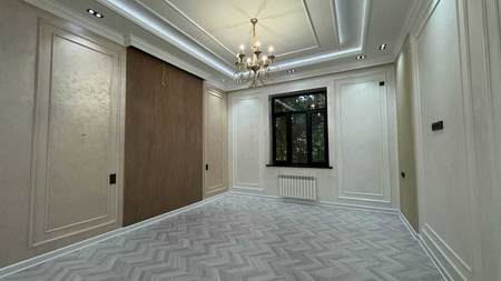 Продается Дом  сот 2,5 , на М-Улугбекском  районе ул:Сайкалай (J3105)