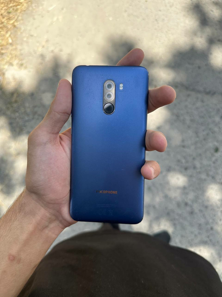 Pocco phone f1 6/128
