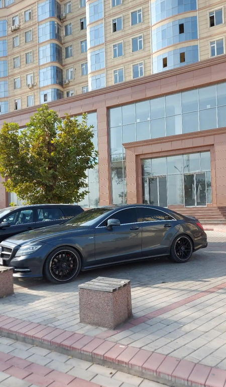 Mersedes Benz CLS 5.5