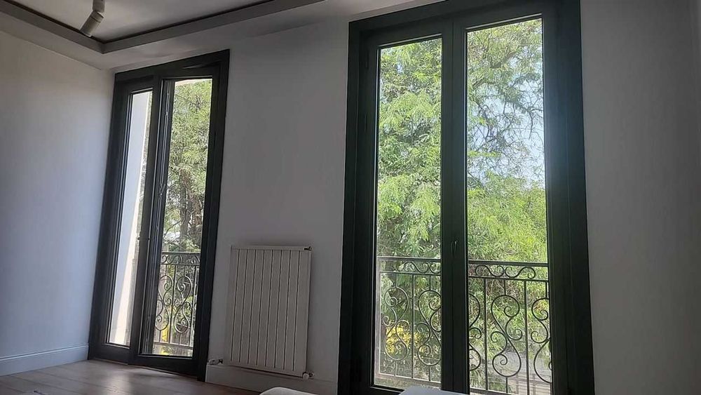 Продается трехкомнатная квартира в новостройке 3/6 Яккасарай (J2948)