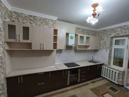 Мирабадский район улица Нукуская на против бутика Гламур 4 ком 171квм²