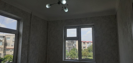 Srochna ijaraga beramiz Sebzor qora bankdi orqasida uy.