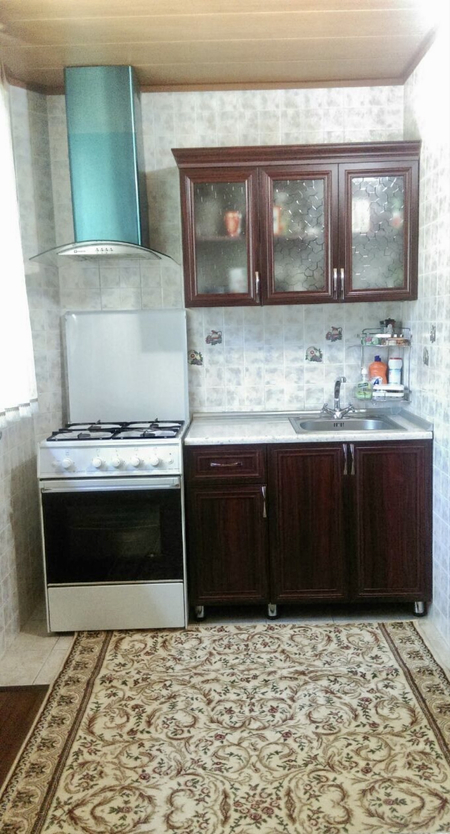 Своя Метро Хамза 3в4/2/4 кирпич Балкон 2x6