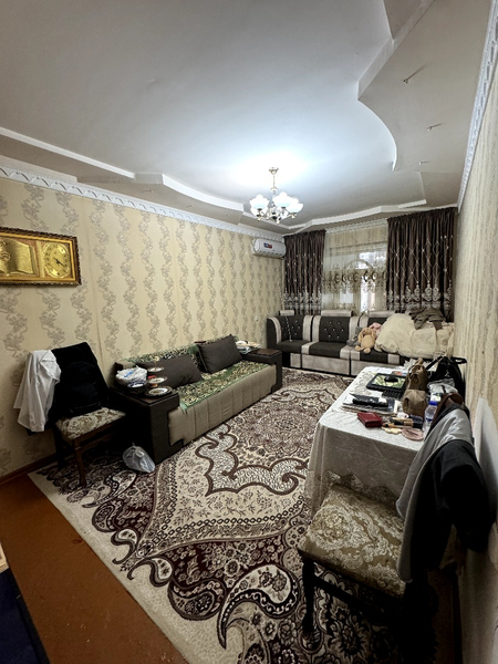 Продаётся 2х комнатная квартира,на 2 этаже 4х этажки,Массив Навруз