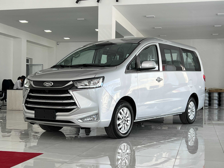 JAC m4 minibus 11 уриндик