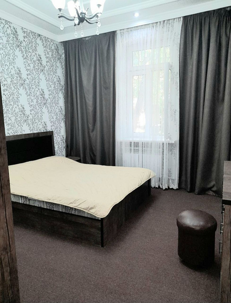 Sh.Rustavelli kirpich, 1/3/4 balkon 1,2×3  pl.28kv.m