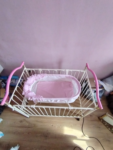 Продам детскую кроватку