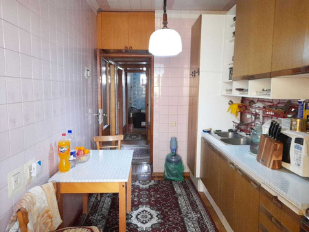 Срочно продам 2-х комнатную на Новомосковской.Кардиология. 77 серия