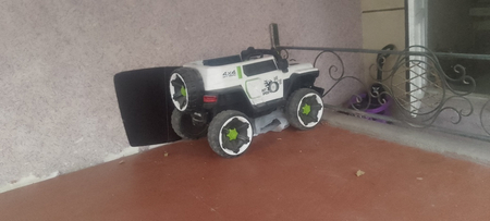 Elektromobil detskiy