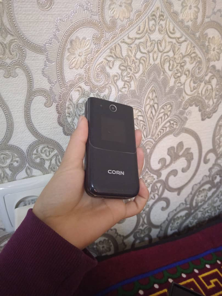 Corn telefon F282