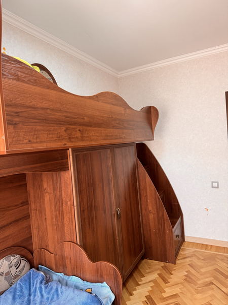 Продается детская двух ярусная кровать