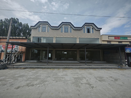Нотурар бино зудлик билан сотилади