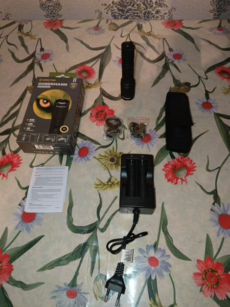 Продам фонарик Armytek Dobermann