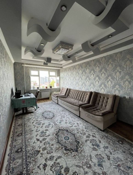 СРОЧНО продаётся 3х комнатная квартира. Яшнабад. 40-лет.