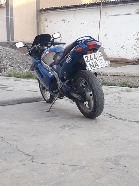 Kawasaki zzr 250 sport turist japan