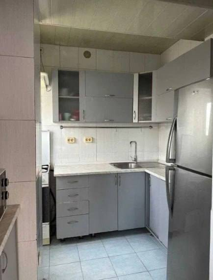 Ц-1 Продаётся 3/3/4 общ пл 80 не торец с обстановкой