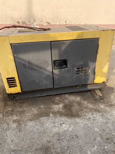 Kipor генератор 15 KVT.
